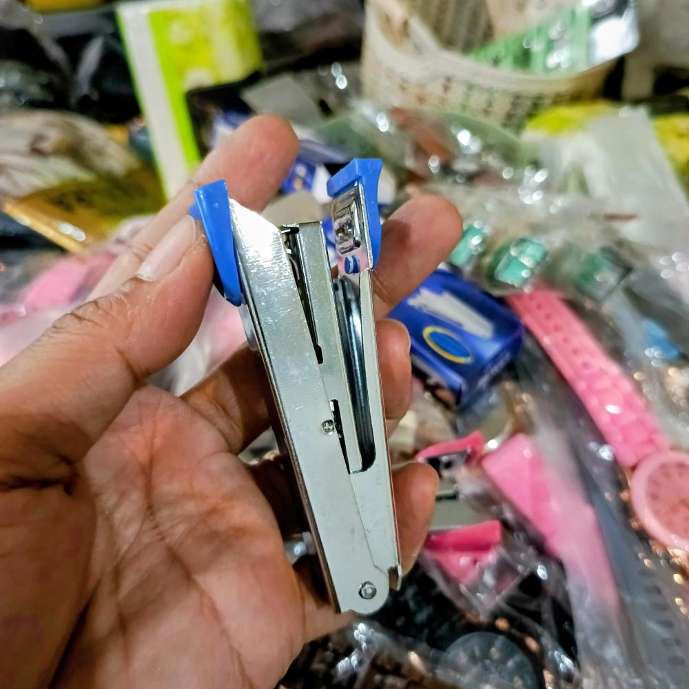 Y933 STAPLER DAVIS NO 10 DAVIS HD-10 ALAT STAPLESS METAL STAINLESS